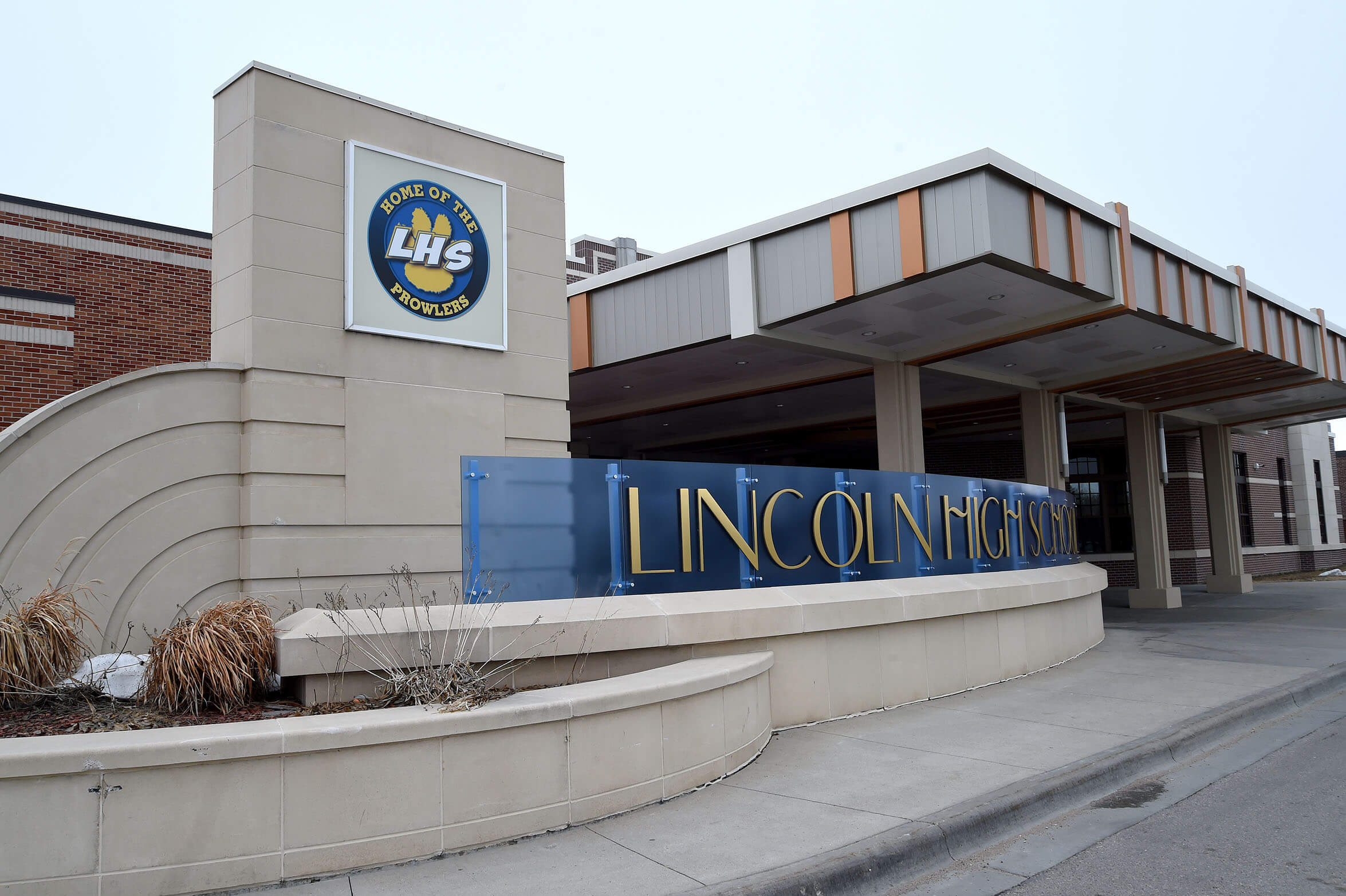City Of Thief River Falls Signs School Resource Officer Contract City Of Thief River Falls Signs School Resource Officer Contract